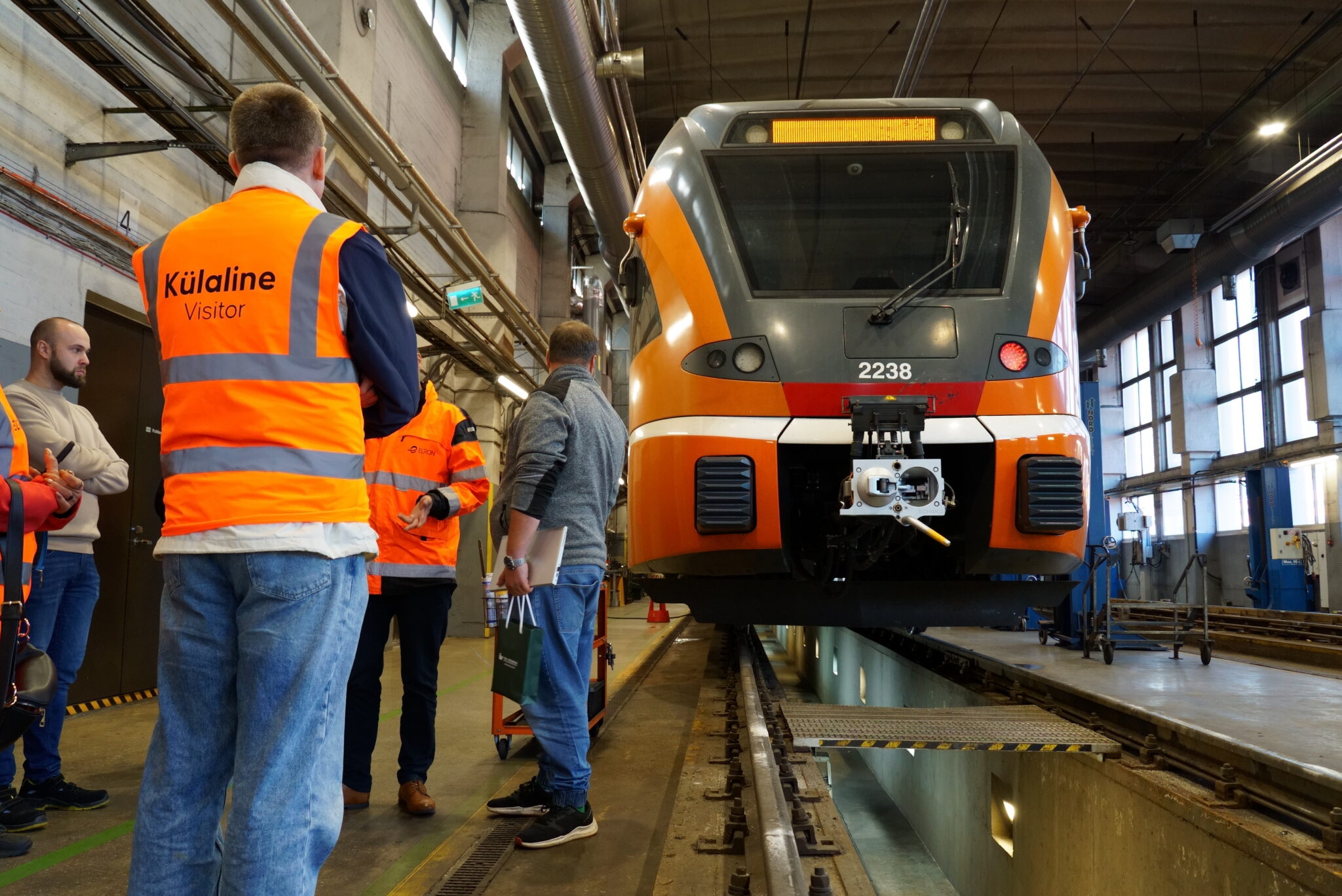 IVKHK tutvus Elroniga – uued praktikavõimalused õppuritele ...